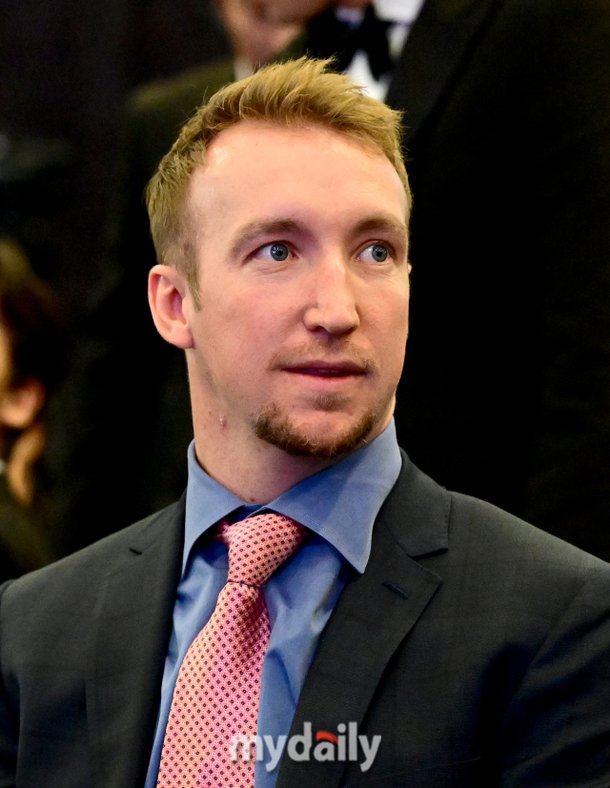 SUN 소환한 '20승·209K 괴물에이스' 페디 정규시즌 MVP…신인상은 '160km' 문동주[MD소공동] : 네이트 스포츠