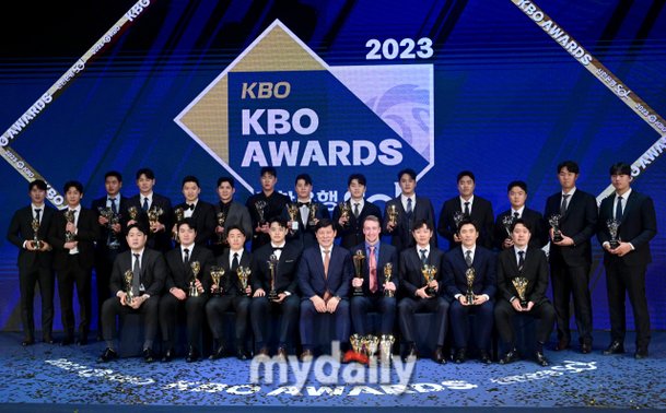 [MD포토] 2023 KBO 시상식 '영광의 얼굴들' : 네이트 스포츠