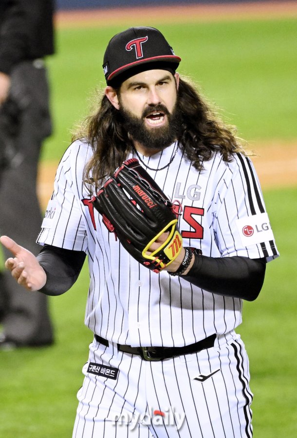 'ML 특급유망주 출신' 잠실예수의 대반전…美 대실패→KBO 68승, 日 언론 "이국 땅에서 확실한 성공" 주목 : 네이트 스포츠