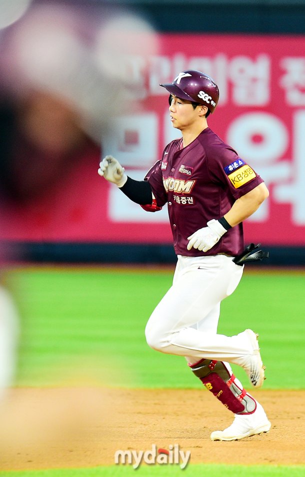 "ML행 의사표현 할까?" KBO 25세 최고 2루수와 영웅들 단장, 드디어 만난다…'답정너' : 네이트 스포츠