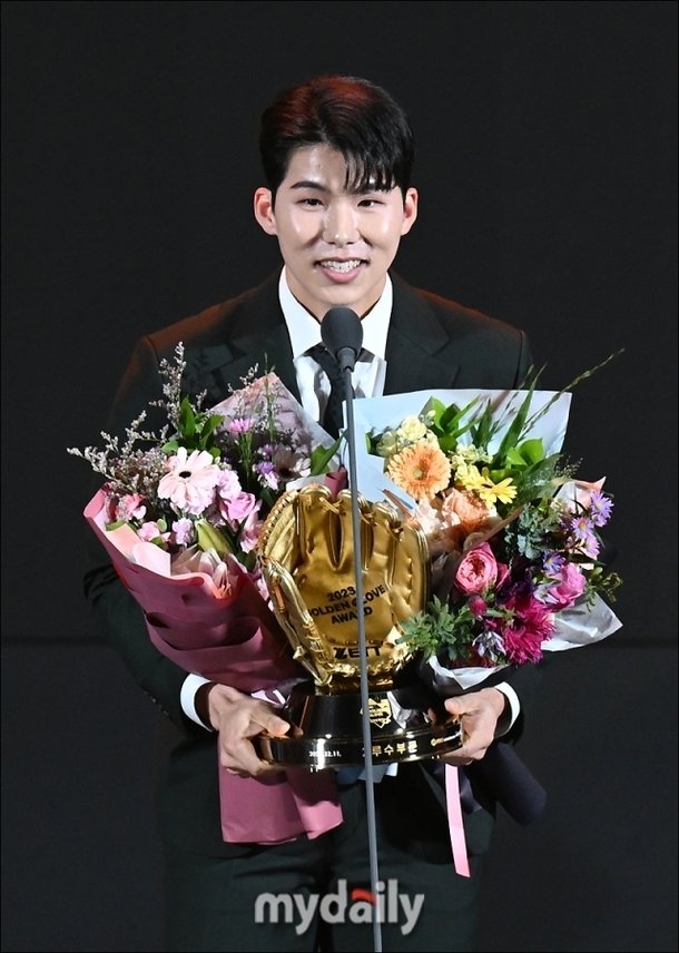 KBO 25세 최고 중앙내야수 ML행 예약…이젠 홍원기 디시전 주목, 2루수or유격수 '어디로 갈까' : 네이트 스포츠