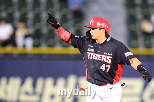 "나성범, 한국 최고의 좌타자" KBO 112승 투수의 극찬…KIA 35세 해결사의 풀타임 귀환 '기대만발' : 네이트 스포츠