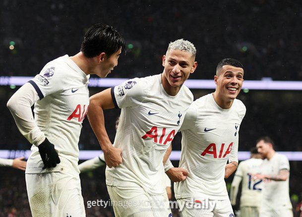 슈퍼컴퓨터 충격 예측→토트넘, 올 시즌도 EPL TOP4 진입 실패…UEFA 챔스 출전은 가능 : 네이트 스포츠