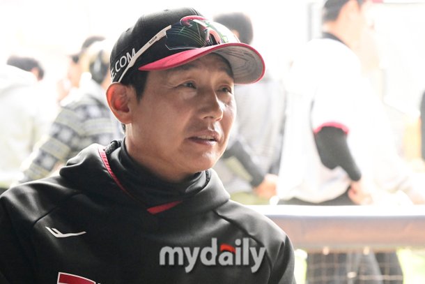 류현진 상대로 'QS+KBO 첫 승'→염갈량의 칭찬 "엔스, 여러가지 시도한다…앞으로 더 발전할 것"[MD고척] : 네이트 스포츠