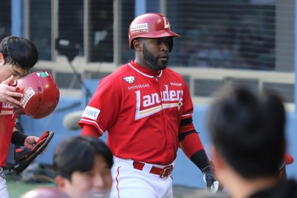 KIA는 왜 KBO 타격 1위의 내야안타를 납득하지 못했나…초유의 '더블' 비디오판독, 공문 보낸다[MD광주] : 네이트 스포츠