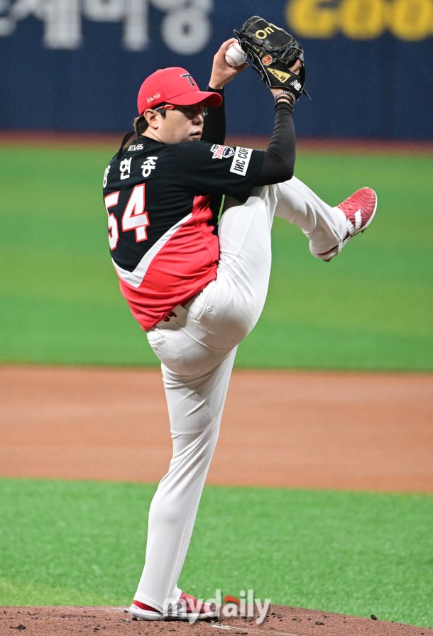 '대투수' 양현종이 만들어낸 또 하나의 역사…KBO 역대 2번째 2000K 금자탑, 송진우 기록 6년 당겼다 [MD광주] : 네이트 스포츠