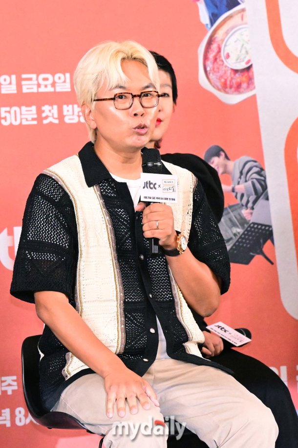 [MD포토] 김태호 PD "JTBC에서 처음으로 인사 드립니다" : 네이트 연예