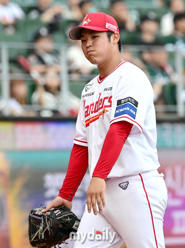 [MD포토] 시라카와 'KBO에서 많이 배웠습니다' : 네이트 스포츠