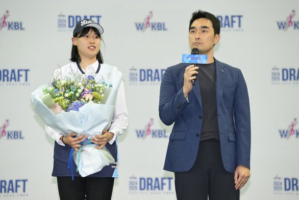 '재일 교포' 홍유순 전체 1순위로 신한은행행…총 12명 WKBL 무대 입성 [MD부천] : 네이트 스포츠