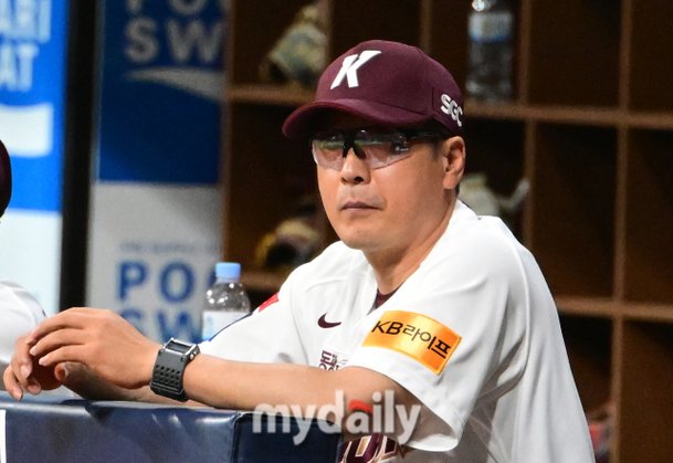 "1시간을 기다려도 무조건 해야 합니다" KBO 1000만관중 임박…우천취소와 팬들, 관점이 바뀐 51세 야구인[MD광주] : 네이트 스포츠