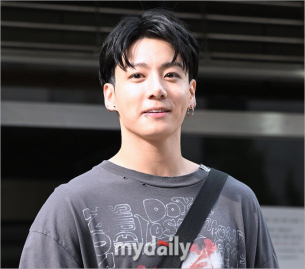 BTS 정국 "아티스트는 죄가 없다"…뉴진스 지지? 의미심장 SNS [MD이슈] : 네이트 연예