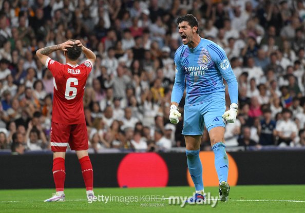 "위대한 GK 'GOAT'가 있다! 마라도나+메시+호날두다"…레알 출신 GK의 찬양, 도대체 누구? : 네이트 스포츠