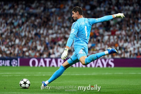 "위대한 GK 'GOAT'가 있다! 마라도나+메시+호날두다"…레알 출신 GK의 찬양, 도대체 누구? : 네이트 스포츠