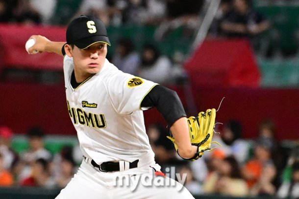 '158km 파이어볼러' 이강준, NC 김시훈·상무 조민석 '류중일호' 합류…류중일 감독은 왜 투수 3명을 추가 소집했나 [MD고척] : 네이트 스포츠