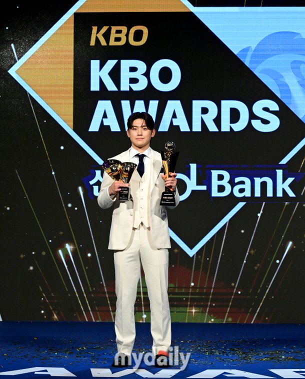 [MD포토] 2024 KBO MVP 김도영 : 네이트 스포츠