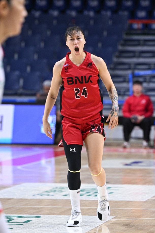 'BNK 썸 에이스' 김소니아, WKBL 3라운드 MVP 등극→역대 3번째 수상…MIP는 우리은행 이명관 : 네이트 스포츠