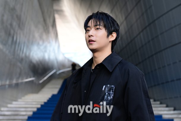 [MD포토] B1A4 공찬 '가까이에서 보면 더 조각' : 네이트 연예