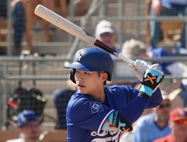 '타율 .071' 김혜성은 고전 중인데…"다저스 화제 중심" 165km 퍼펙트 괴물 ML 데뷔전 확정, 벌써 美 설렌다 : 네이트 스포츠