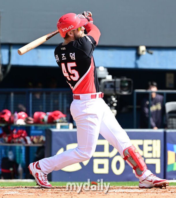 "위즈덤 걱정된다, 1달 어떻게 버텨주느냐…" KIA ML 88홈런 거포의 KBO 적응, V13 레이스 '대형 변수' : 네이트 스포츠