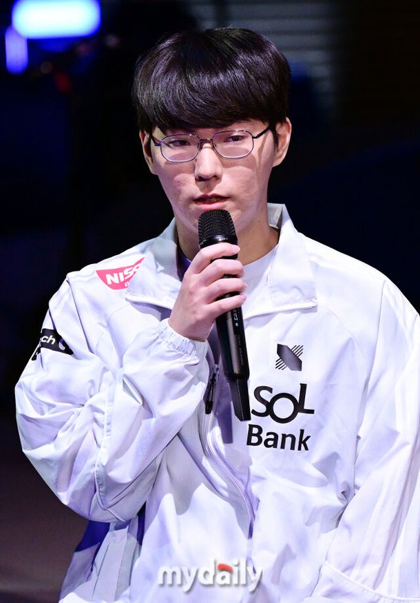 [MD포토] 출사표 밝히는 DRX '유칼' 손우현 : 네이트 스포츠