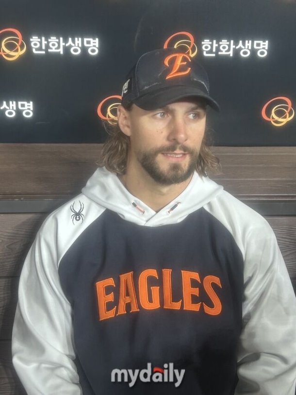 '승승승승' 155km 대전 예수의 진심, 38세 포수에게 고마움 전하다…"KBO 수십 년 커리어 이재원을 존중한다" : 네이트 스포츠