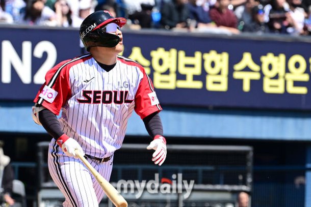 '미쳤다' 문보경 원맨쇼 만루포+3점포+호수비까지→코엔 윈 데뷔 첫 승…LG, SSG 12-4 완파 '2연승' [MD잠실] : 네이트 스포츠