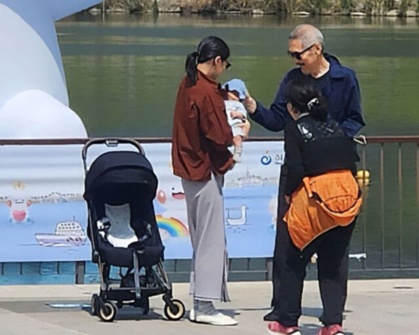 Kim Min-hee: 10 Years of Controversy & Transformation - www.world-today ...