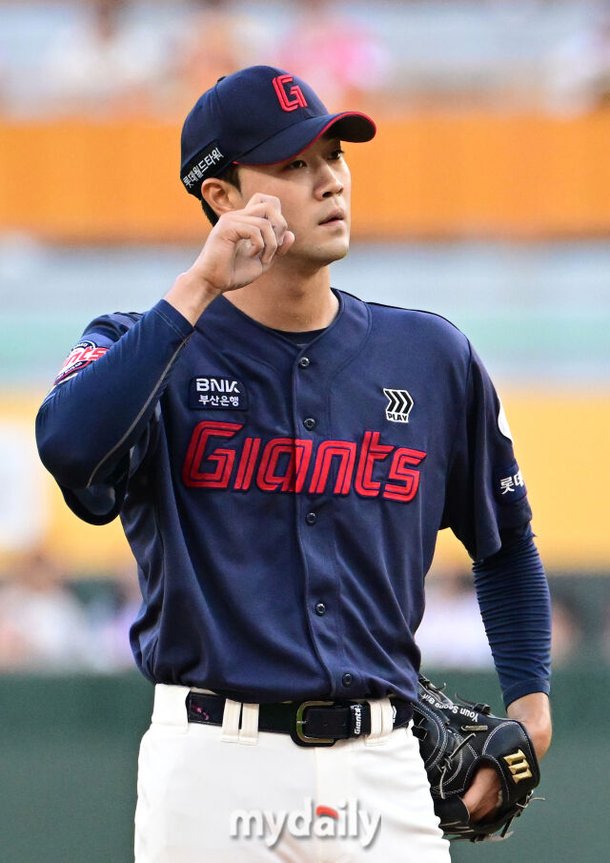 "그 좋은 공, 그대로 둘 순 없다" 포기않은 명장…'최고 159km' 윤성빈에게 다시 찾아온 기회 [MD인천] : 네이트 스포츠