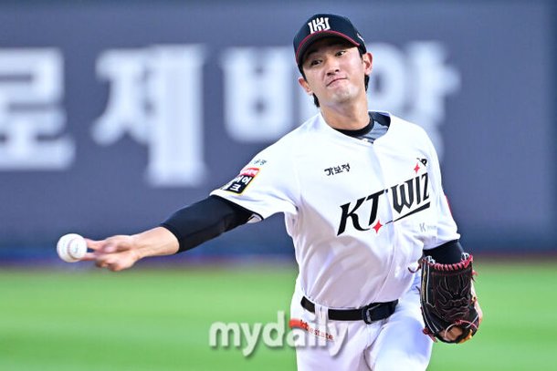 조원동 섹시가이 175호 홈런→수원 넘어 KBO 역사 썼다, 고영표 7승&11호 QS, KT 5위 탈환+위닝 마법…정현우 3패 [MD수원] : 네이트 스포츠