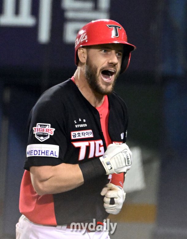 'ML 88홈런 거포' 부활 신호탄 쐈는데…김도영 햄스트링 뭉침→교체, 위닝에도 웃지 못한 KIA [MD부산] : 네이트 스포츠