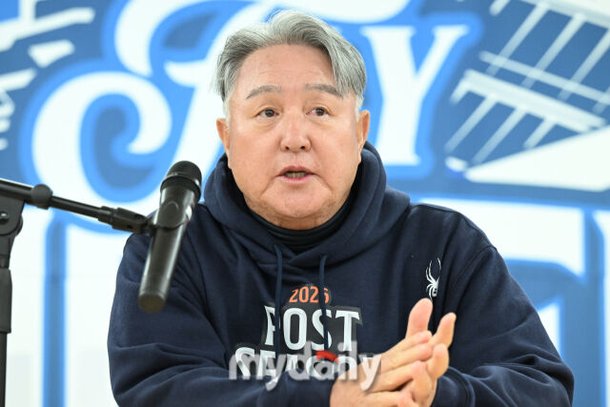 '4차전에서 끝낸다!' 19년 만에 KS 진출 눈앞, 김경문 감독 "내일(22일) 외국인 투수 볼 수도" [MD대구 PO3] : 네이트 스포츠