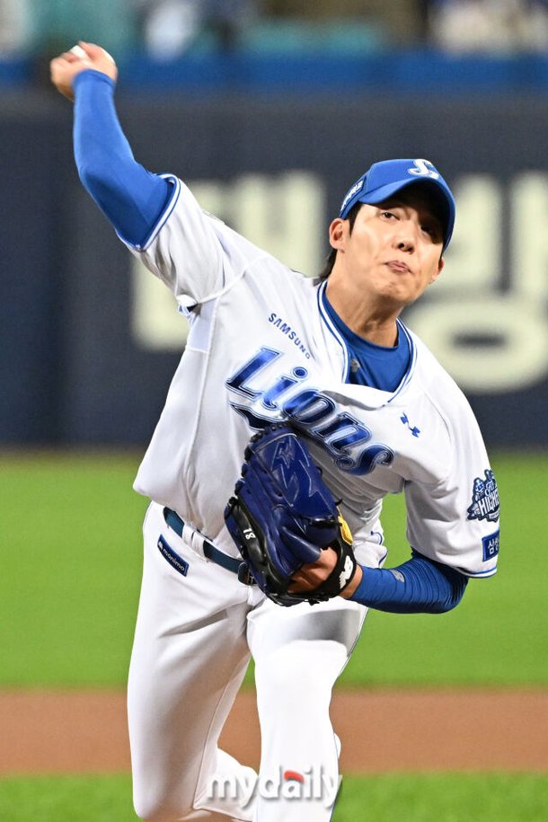 원태인의 2루 선택은 욕심이었다…'해결사' 문현빈 스리런 대폭발! 한화의 한국시리즈가 보인다 [MD대구 PO4] : 네이트 스포츠