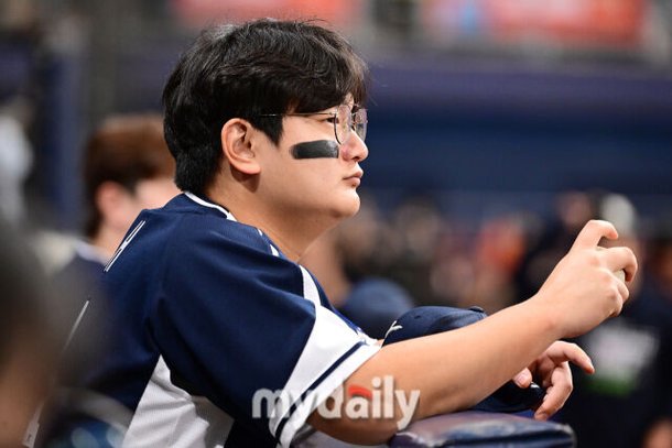 "솔직히 변화구 던지기 꺼리는 느낌" 김서현 156km 포심 OK, 그런데 왜 변화구 1개도 안 던졌나…포수 사인 '거부'[MD고척] : 네이트 스포츠