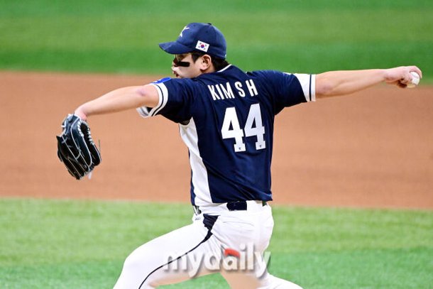 "김서현, 김서현" 모든 사람이 한화 156km 클로저 외쳤다…응원과 현실은 별개, WBC는 믿음 아닌 증명의 무대 : 네이트 스포츠