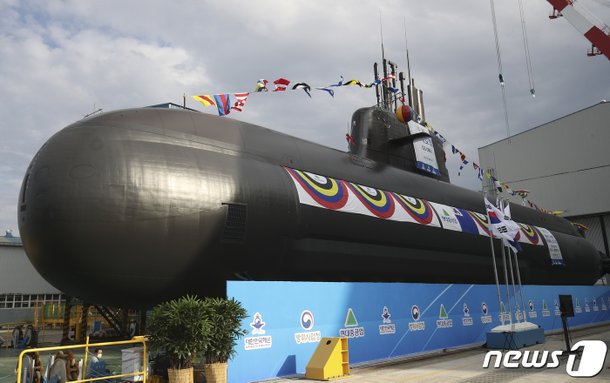 SLBM 탑재, 3000톤급 신채호함 진수 : 네이트 뉴스