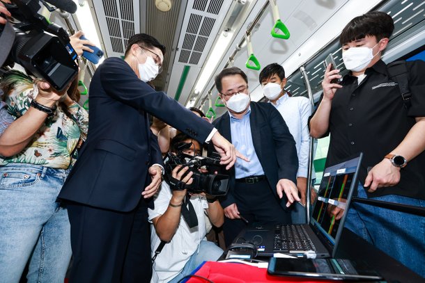 "이행률 고작 0.35%"…5G 28㎓ 의무구축 3년째 국감 도마위에 오르나 : 네이트 뉴스