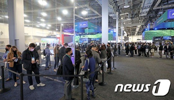 [CES2022]붐비는 현대자동차 부스 : 네이트 뉴스