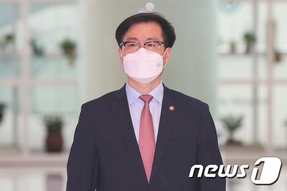 여한구 본부장 '한미 FTA 10주년 논의 위해 방미' : 네이트 뉴스