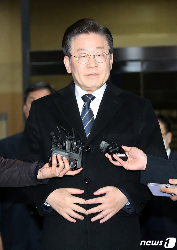 이재명 11시간 만에 檢 조사 종료…새로이 제시된 증거 없어 네이트 뉴스