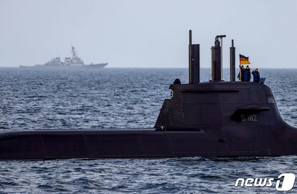 U32 독일 잠수함 : 네이트 뉴스
