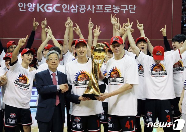 "빚을 갚아주겠다"…KGC 오세근이 챔프전 상대로 SK를 원한 이유 : 네이트 스포츠