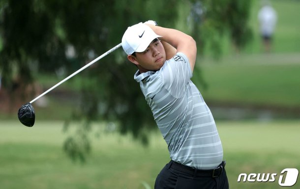 김주형·임성재, PGA PO 1차전 2R서 공동 3위…선두와 2타 차 : 네이트 스포츠