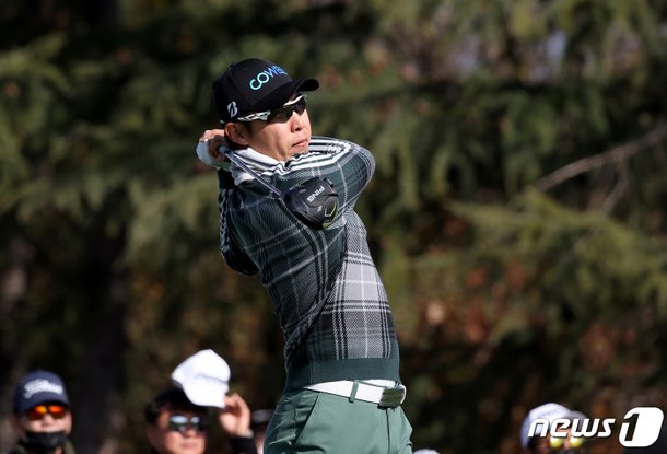 김비오·장희민·최진호, KPGA LX 챔피언십 첫날 나란히 공동 선두 : 네이트 스포츠