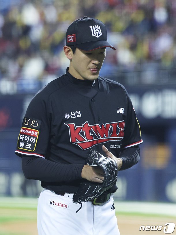 kt 고영표 'KS 1차전 쉽지 않네' : 네이트 스포츠