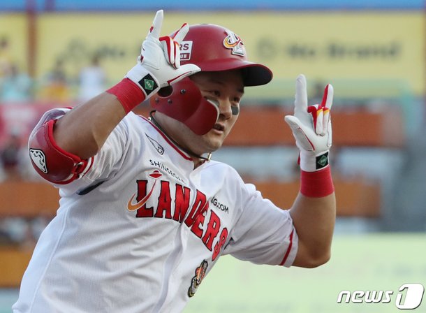 SSG 최주환, 2차 드래프트 통해 키움행…'작년 KS MVP' 김강민은 한화로 : 네이트 스포츠