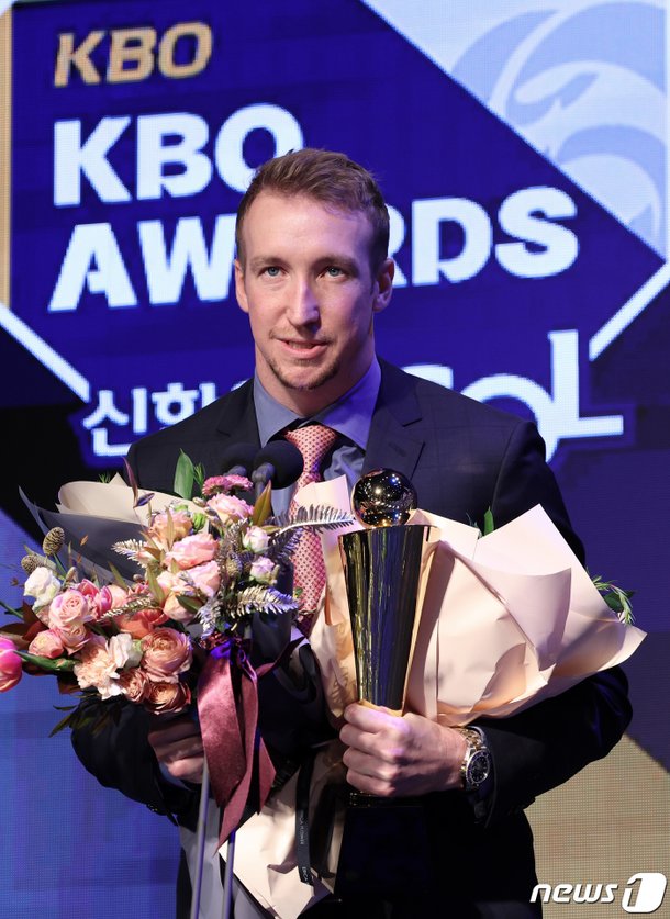 MVP 페디, 2023 KBO리그 최고의 선수 : 네이트 스포츠
