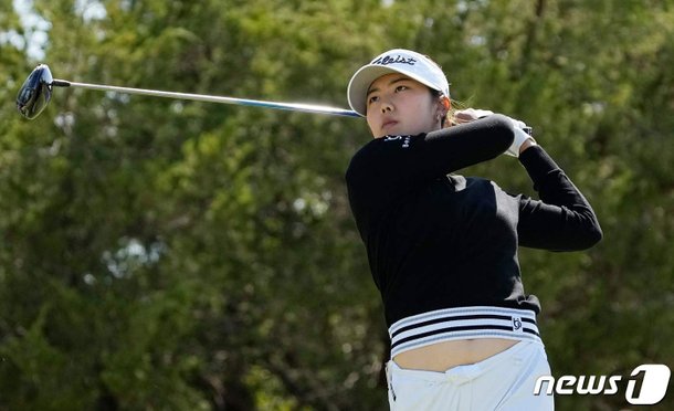 장효준, LPGA Q시리즈 3R 공동 2위 도약…임진희·이소미 공동 5위 : 네이트 스포츠