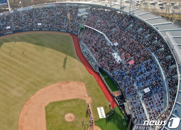 KBO리그 개막, 900만 관중을 향해 : 네이트 스포츠