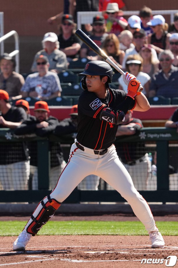 SF 이정후, MLB 첫 타석 상대는 SD 다르빗슈…WBC 이후 1년 만에 재회 : 네이트 스포츠