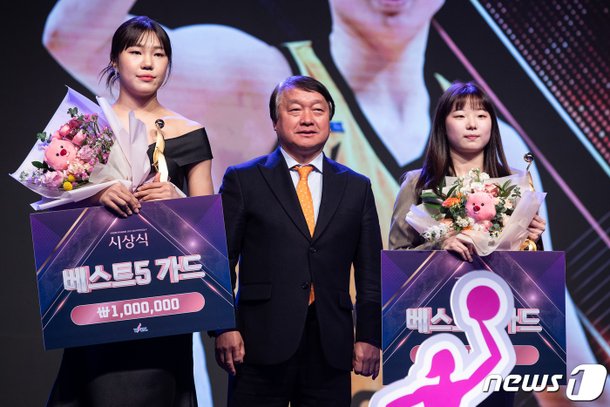 WKBL BEST 5 가드에 우리은행 박지현, KB스타즈 허예은 : 네이트 스포츠